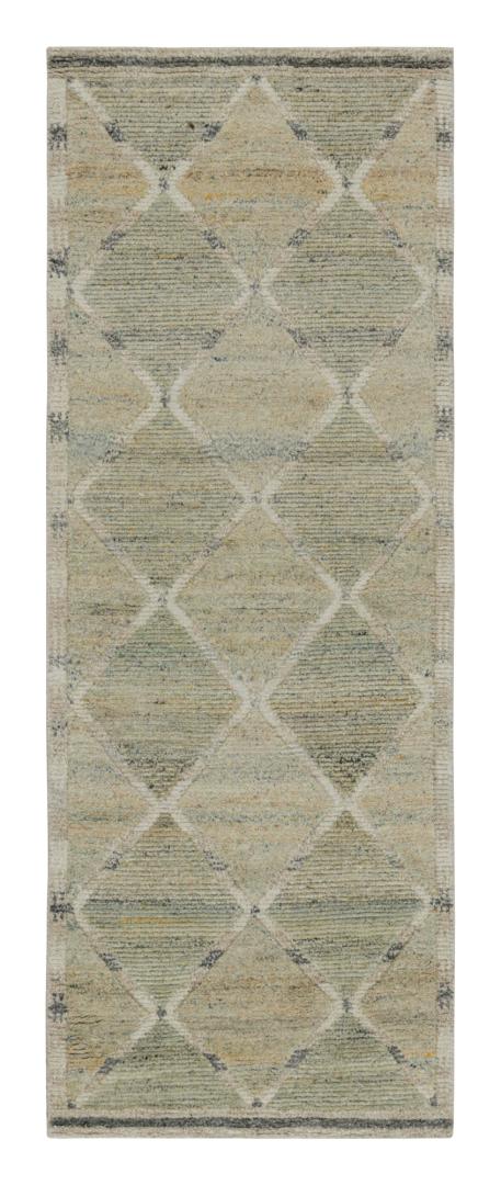 Scandinavian Runner Rug in Beige & Green Diamond Patterns – The Corbel