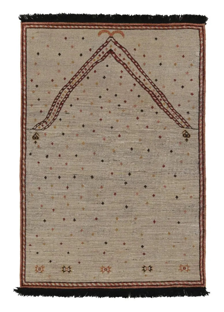 Mihrab Rug in Beige with Geometric Patterns – The Corbel